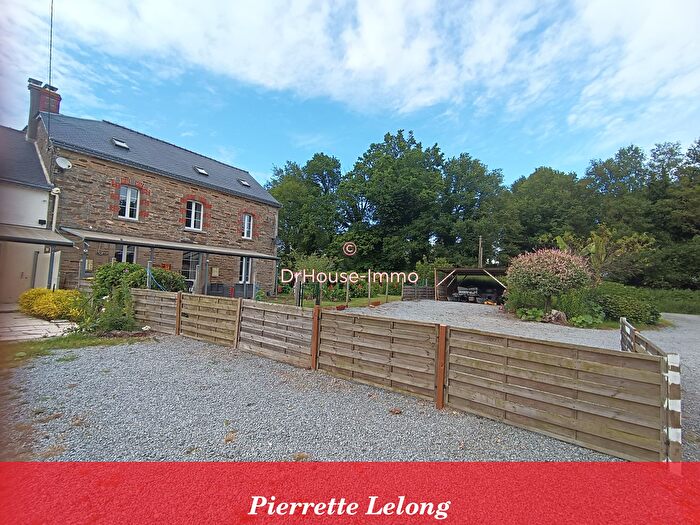 Maison à vendre - Saint-Malo-des-Trois-Fontaines - 10 pièces - 7 chambres