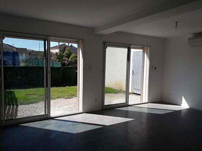 Maison 5 pièces à Chatuzange-le-Goubet, à louer