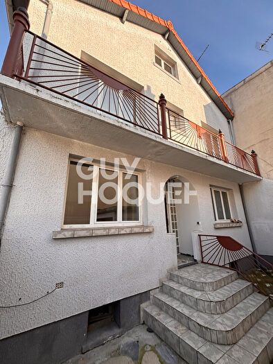 Maison à vendre - Saint-Denis, Franc-Moisin, Bel-Air - 5 pièces - 3 chambres
