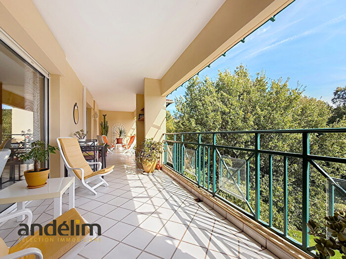 Appartement à vendre - Saint-Raphaël, Valescure, Vaulongue - 4 pièces - 2 chambres