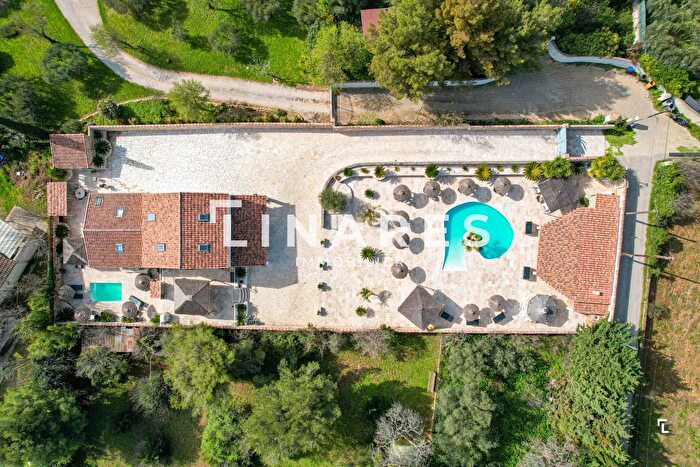 Maison à vendre - Marseille e , Les Médecins - 8 pièces - 7 chambres