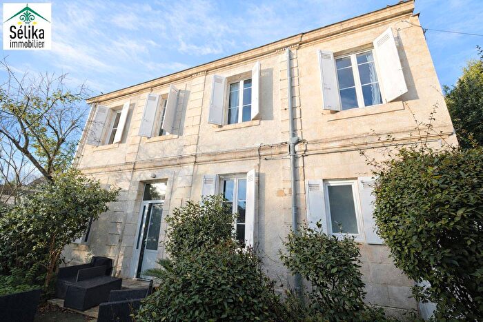 Maison à louer - Saint Ferdinand, Arcachon - 4 pièces - 3 chambres