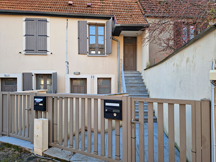 Appartement à louer - Méréville - 2 pièces - 1 chambre