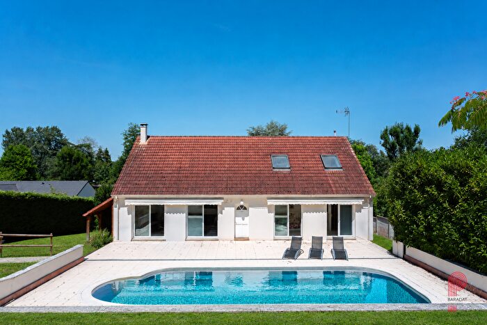 Maison 8 pièces à Vert-en-Drouais, à vendre