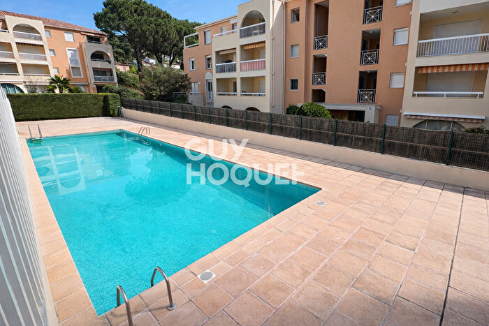 Appartement à vendre - Cavalaire-sur-Mer, Castillane, Vivards, Roseraie, Rigaud, Cros de Mouton - 2 pièces - 1 chambre