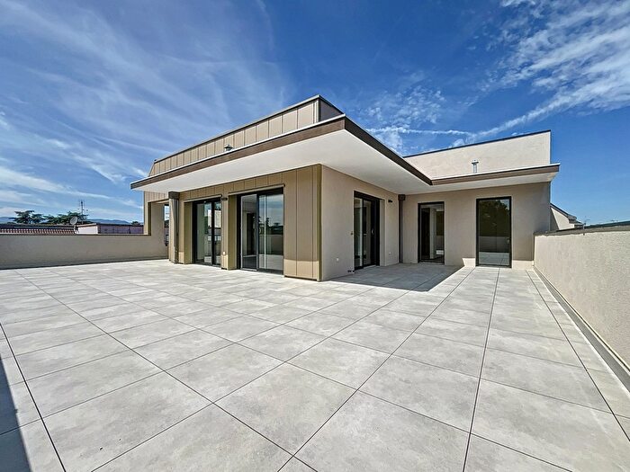 Appartement à vendre - Annemasse, Centre-ville - 4 pièces - 3 chambres