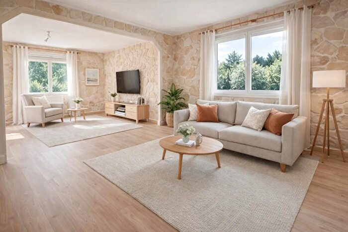 Maison à vendre - Chabreloche - 8 pièces - 5 chambres