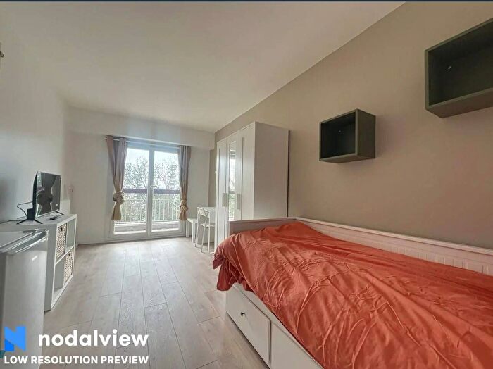 Appartement à louer - Val dAthis, Athis-Mons - 7 pièces - 3 chambres