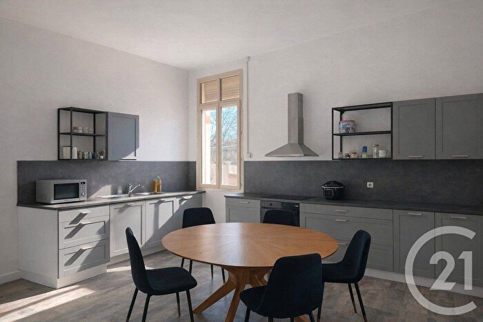 Appartement à louer - Le Pouget - 4 pièces - 3 chambres