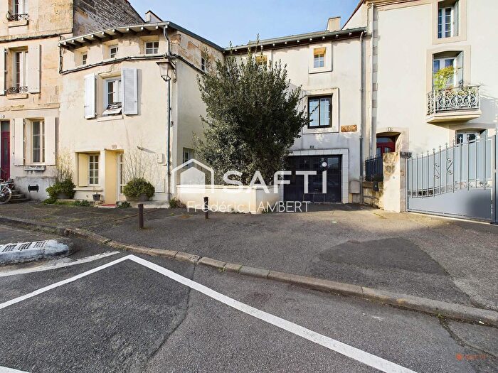 Maison 7 pièces à Niort, Centre-ville, à vendre