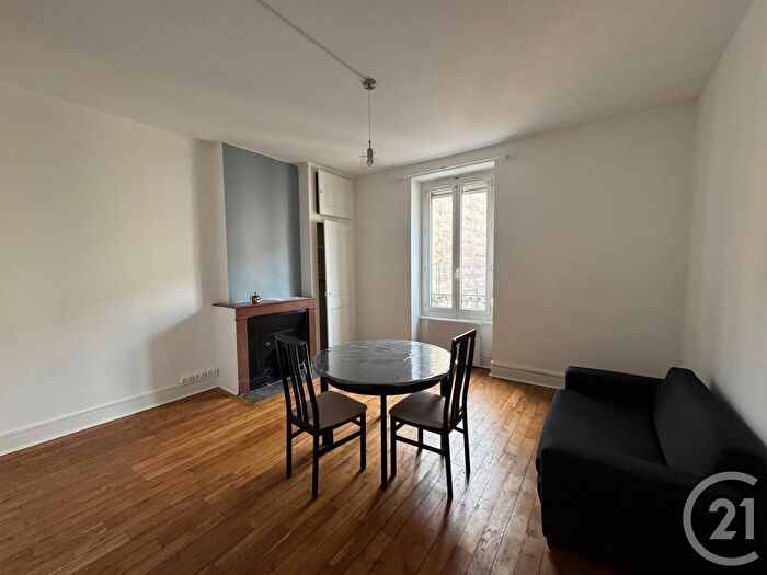 Appartement à louer - Oullins, Saulaie, Clavière - 2 pièces - 1 chambre