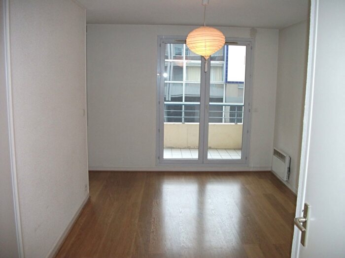 Appartement à louer - Clermont-Ferrand, Vallières, Sallins, Poncillon - 2 pièces - 1 chambre