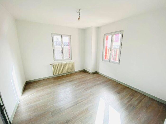 Appartement à louer - La Coupee, Charnay-lès-Mâcon - 1 pièce