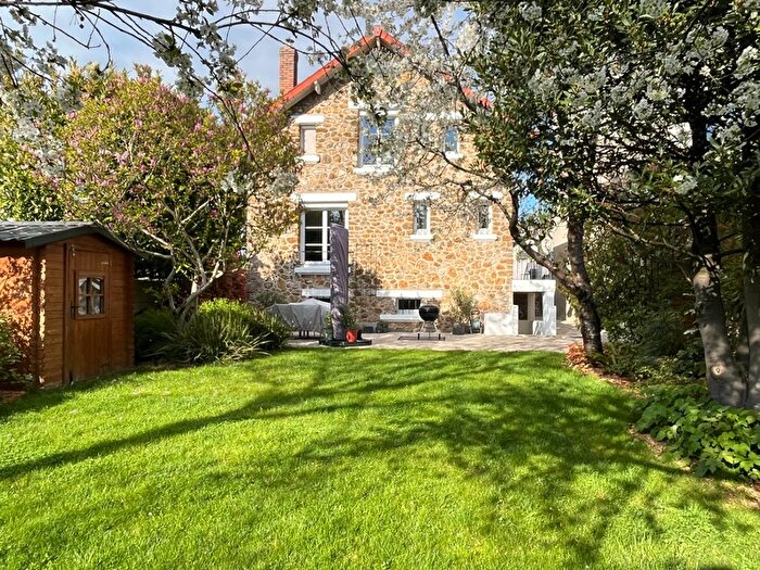 Maison à vendre - Savigny-sur-Orge, Gâtines - 6 pièces - 4 chambres