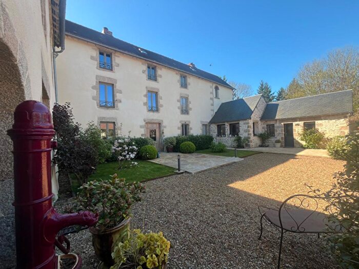 Pacé - Maison 8 pièces à louer