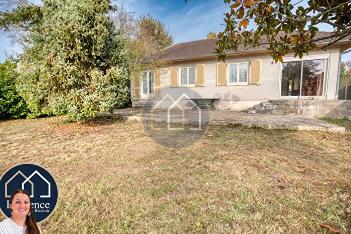 Maison à vendre - Nogent-le-Roi - 6 pièces - 3 chambres