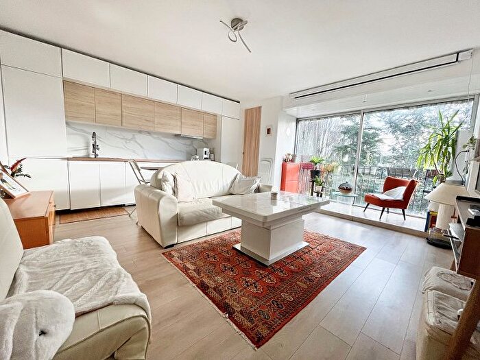 Appartement à vendre - Saint-Maurice, Gravelle, Hôpital - 4 pièces - 3 chambres