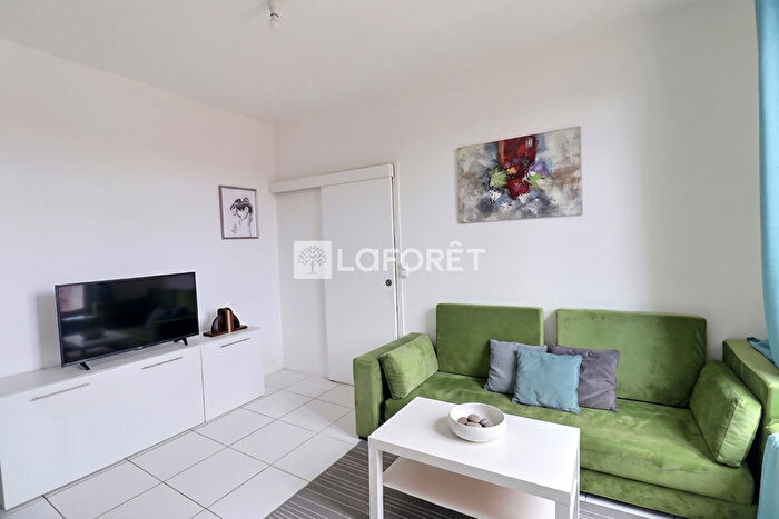 Vitry-sur-Seine, Port à l'Anglais, Zone d'activité : Appartement 2 pièces à vendre