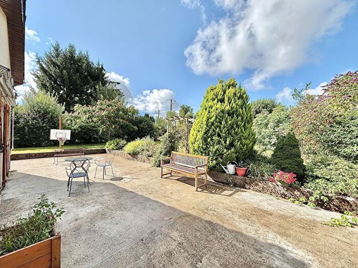 Maison à vendre - Saint-Martin-du-Mont - 6 pièces - 4 chambres