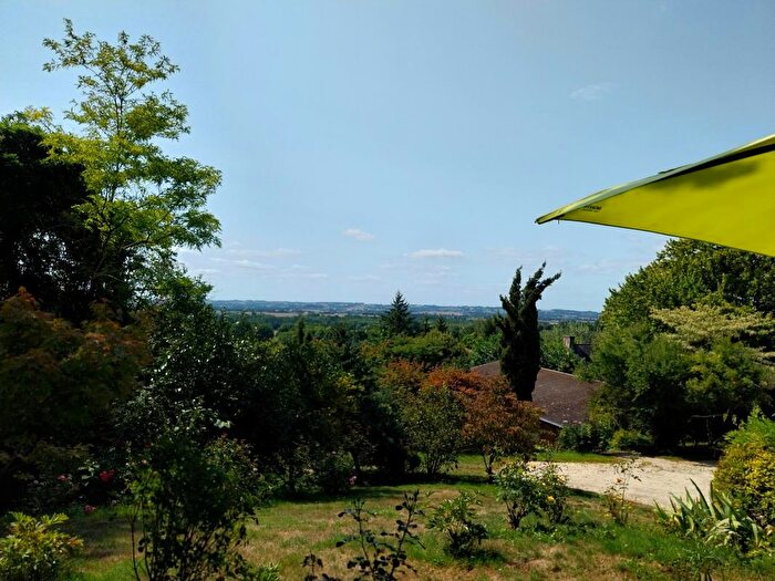 Maison à vendre - Tessé-Froulay - 7 pièces - 5 chambres