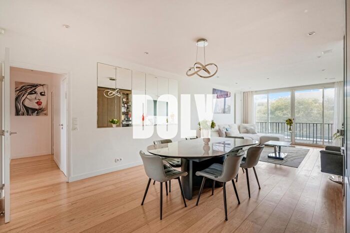 Appartement 5 pièces à vendre - Neuilly-sur-Seine, Saint-James, Madrid