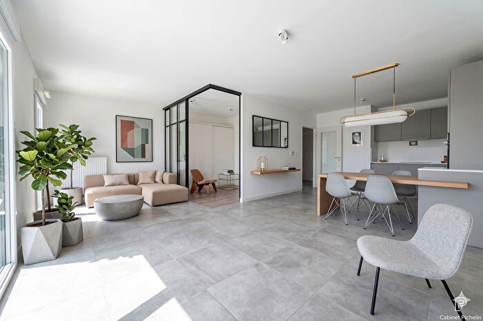 Appartement 4 pièces à Nantes, Hauts-Pavés, Saint-Pasquier, Saint-Félix, Université, à vendre