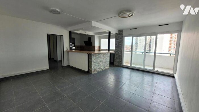 Appartement à louer - Saint-Dizier - 2 pièces - 1 chambre