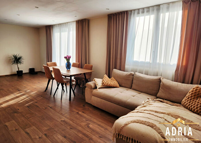 Appartement à vendre - Pontarlier - 4 pièces - 3 chambres