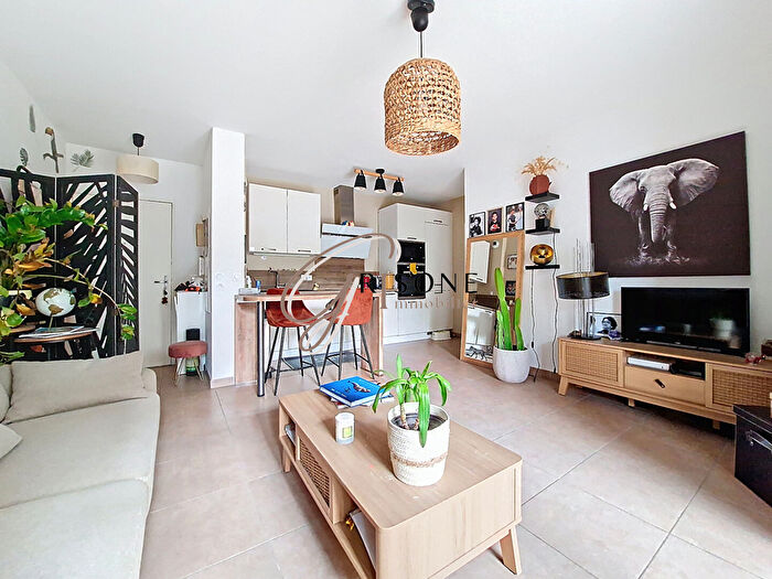 Appartement à vendre - La Seyne-sur-Mer, Est - 3 pièces - 2 chambres