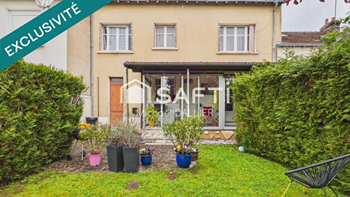 Châteauroux, Cré, La Loge, Les Grands Champs, Les Méraudes, Touvent : Maison 5 pièces à vendre