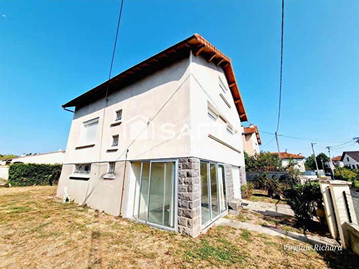 Maison à vendre - Riom, Les Charmettes, Le Champ dOjardias, Layat - 5 pièces - 3 chambres