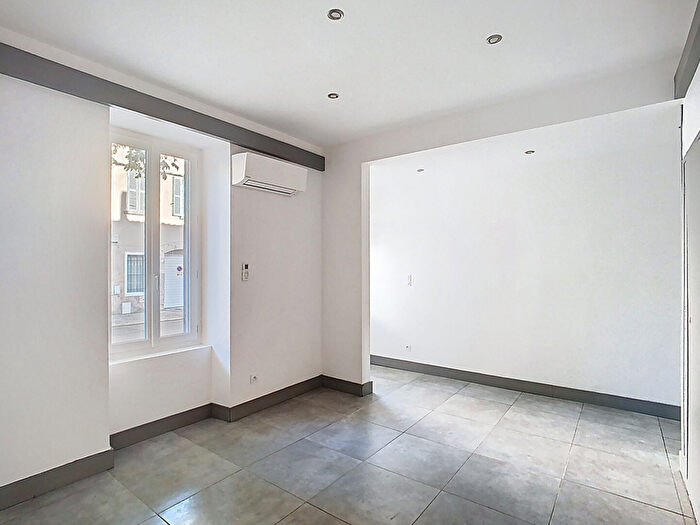 Carpentras, Sud : Maison 3 pièces à louer