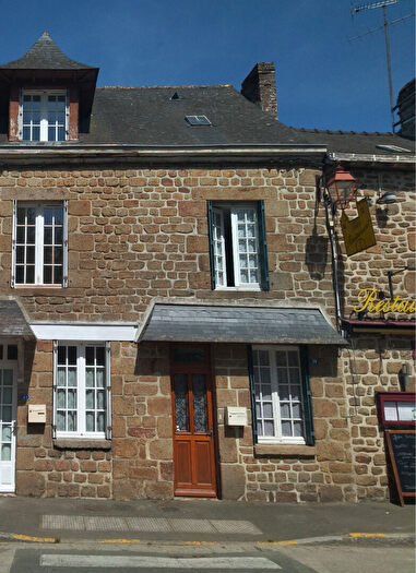 Lassay-les-Châteaux : Maison 4 pièces à louer