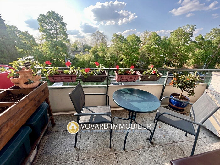 Saint-Brice-sous-Forêt, Centre-ville, Clos : Appartement 3 pièces à vendre