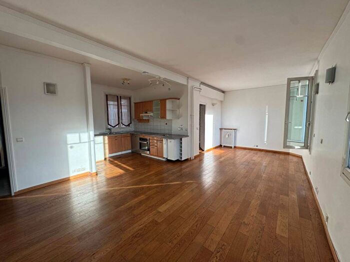 Appartement à louer - Tour Eiffel-Marie-Paul Bert, Aulnay-sous-Bois - 2 pièces - 1 chambre