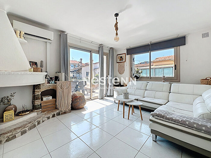 Maison à vendre - Vallauris, Les Mauruches - 9 pièces - 5 chambres