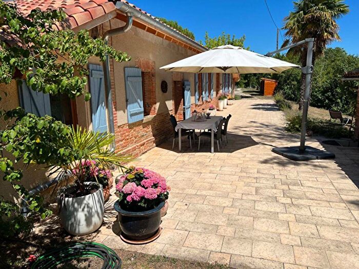 Maison à louer - Pébées - 5 pièces - 4 chambres