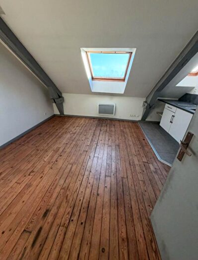 Appartement à vendre - Vichy, Coeur de Ville - 2 pièces - 1 chambre