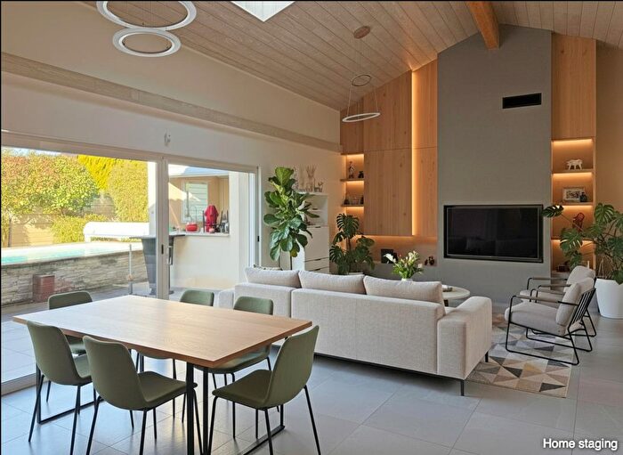 Maison à vendre - Saint-Vincent-de-Tyrosse - 4 pièces - 3 chambres