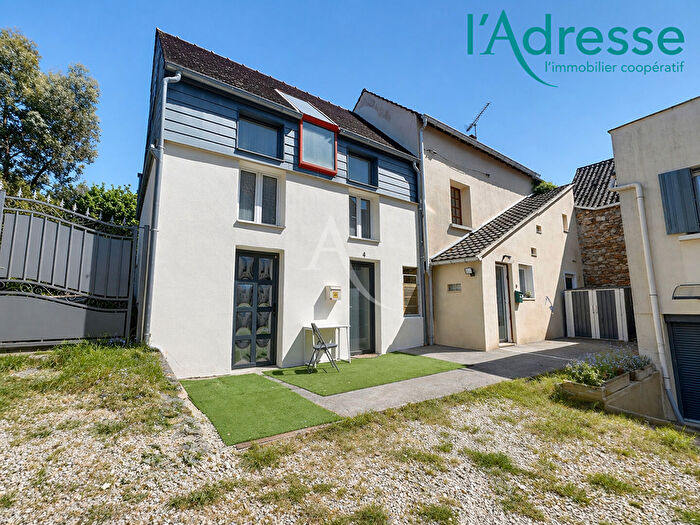 Bussy-Saint-Georges, Violennes, Village : Appartement 3 pièces à vendre