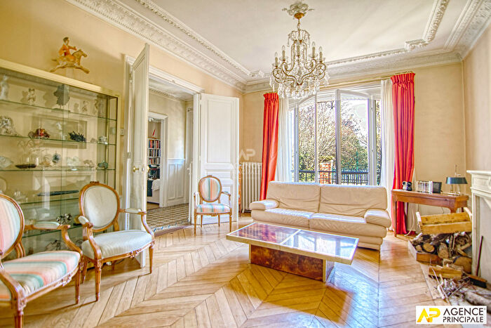 Maison à vendre - Versailles, Notre Dame - 9 pièces - 6 chambres