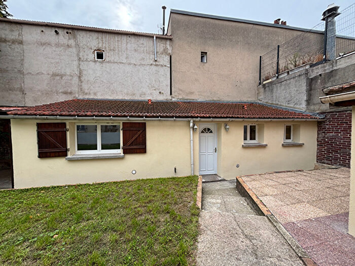 Maison à louer - Le Blanc-Mesnil, Nord - 2 pièces - 1 chambre