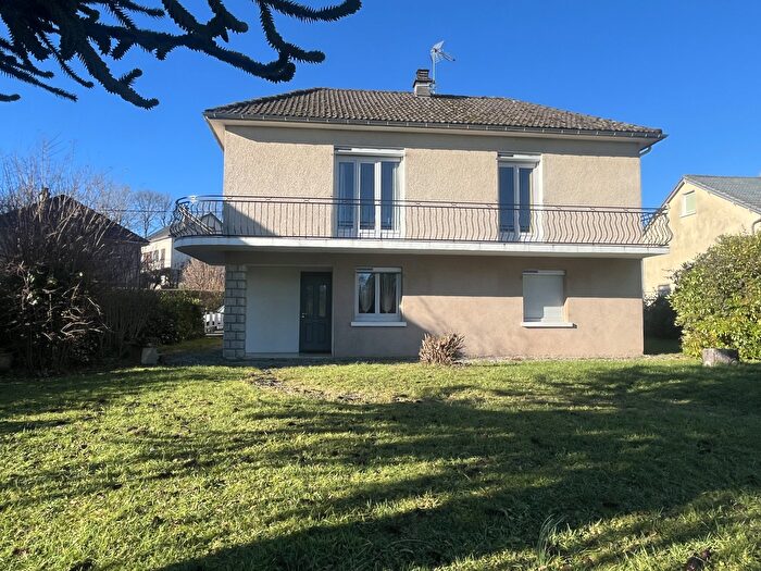 Maison 5 pièces à Mauriac, à vendre