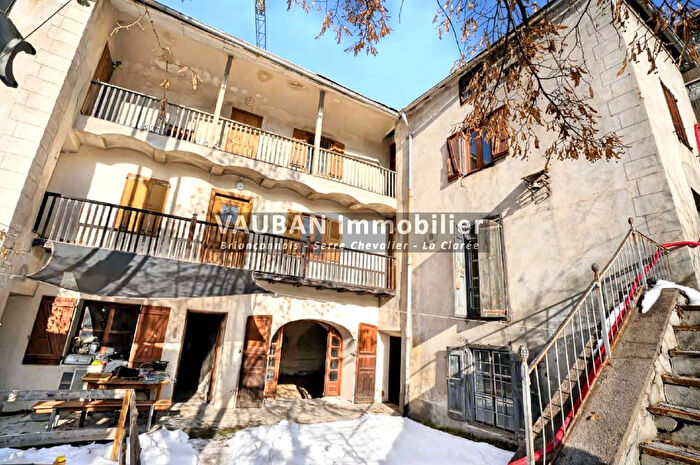 Maison à vendre - Briançon, Centre-ville, Vieille-ville, Vauban - 20 pièces - 2 chambres