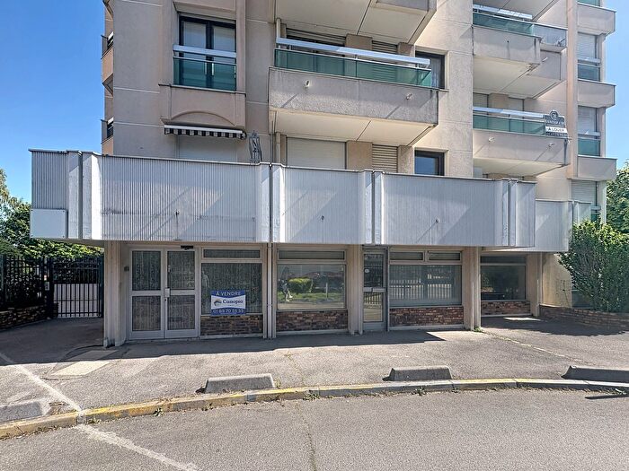 LHaÿ-les-Roses, Jardin Parisien : Appartement 2 pièces à vendre