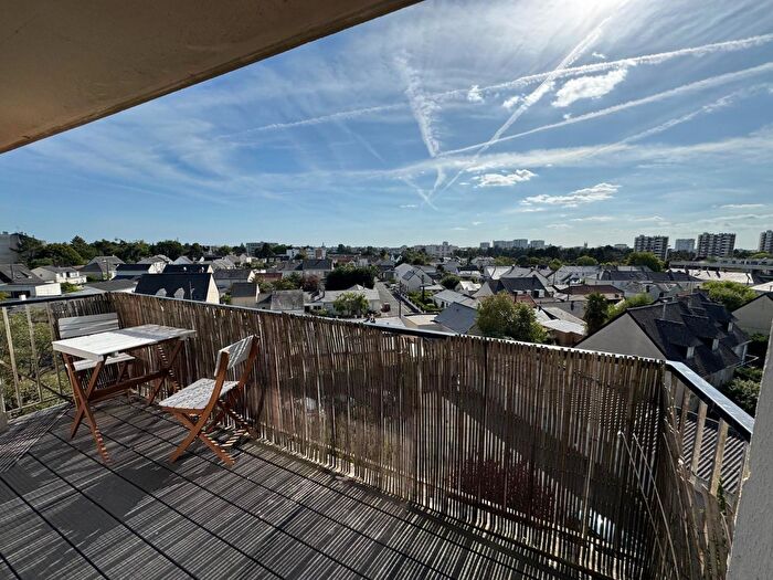 Appartement à louer - Angers, Deux-Croix, Banchais, Grand Pigeon - 4 pièces - 2 chambres