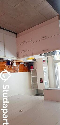 Appartement à louer - Bellefontaine, Toulouse - 1 pièce - 3 chambres