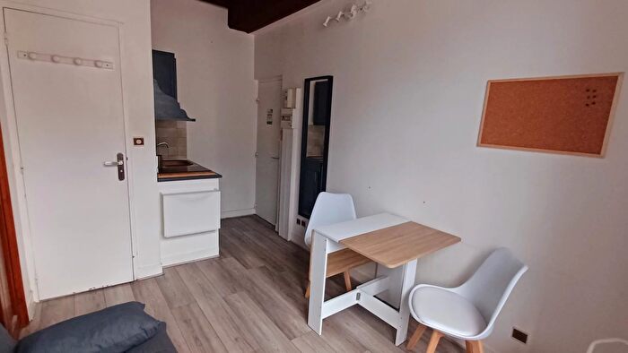 Appartement à louer - Orléans, Châtelet - 1 pièce