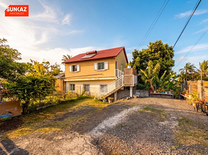 Saint-Pierre : Maison 4 pièces à louer