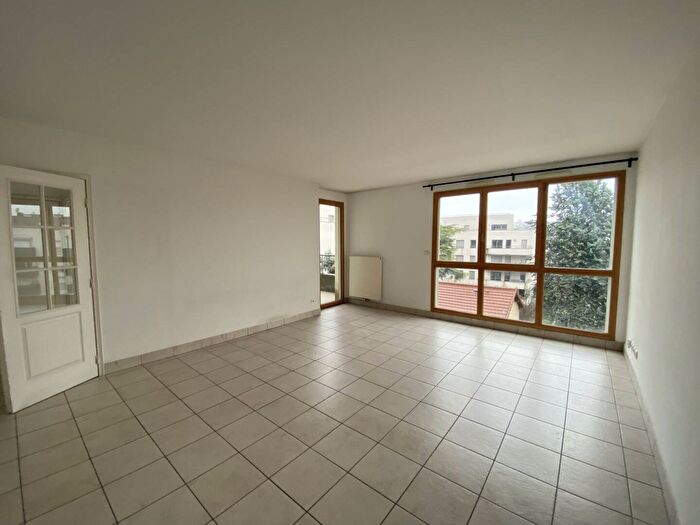 Appartement à louer - Villeurbanne - 3 pièces - 2 chambres